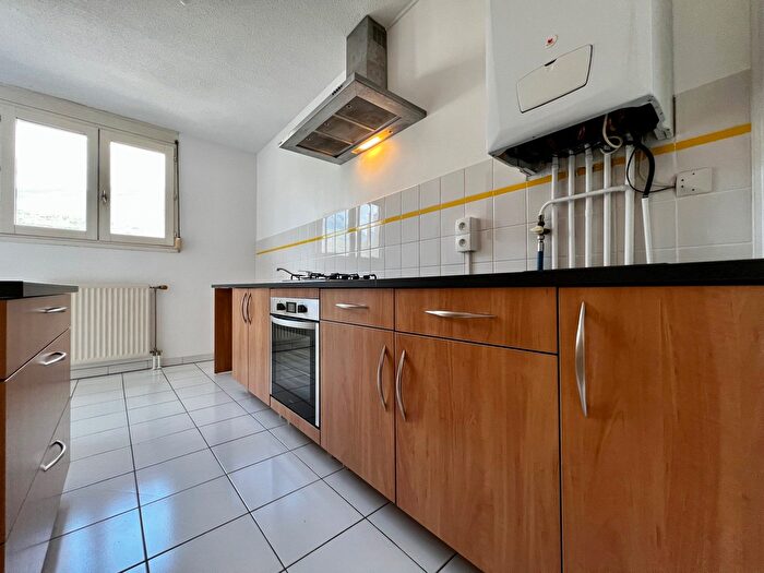 Appartement 3 pièces à louer à Fontaine, Les Alpes, Les Buissonnées, Cachin