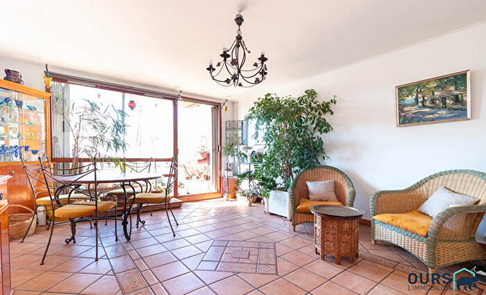 Appartement à vendre - Saint-Denis, Péri, Langevin, Stalingrad, Politzer - 5 pièces - 4 chambres