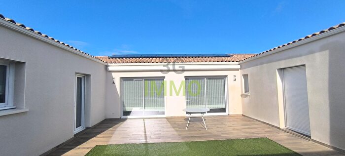 Maison à vendre - Échillais - 6 pièces - 4 chambres