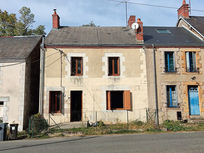 Maison à vendre - Saint-Priest-la-Marche - 3 pièces - 2 chambres