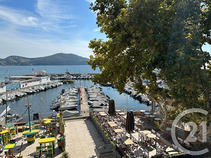 Appartement à vendre - Saint-Cyr-sur-Mer, Les Lecques, Caylar, Cap Saint-Louis, Plage - 6 pièces - 4 chambres