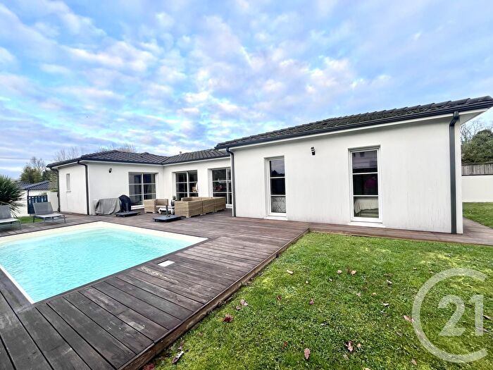 Maison à vendre - Fargues-Saint-Hilaire - 6 pièces - 4 chambres