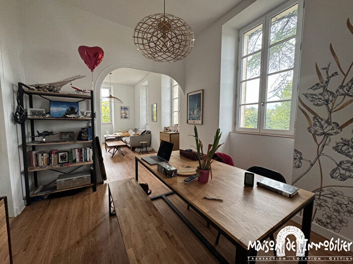 Appartement à louer - Cognac, Centre-ville, Gare - 4 pièces - 3 chambres