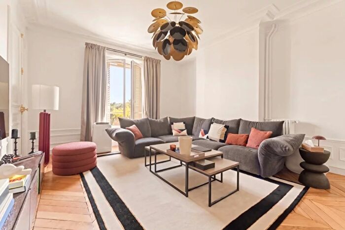 Appartement 6 pièces à louer à Neuilly-sur-Seine, Charles Laffitte