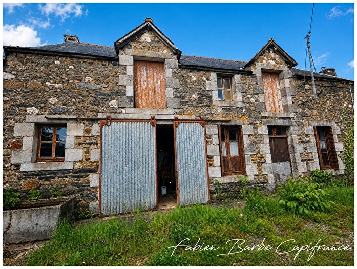 Loyat - Maison 2 pièces à vendre