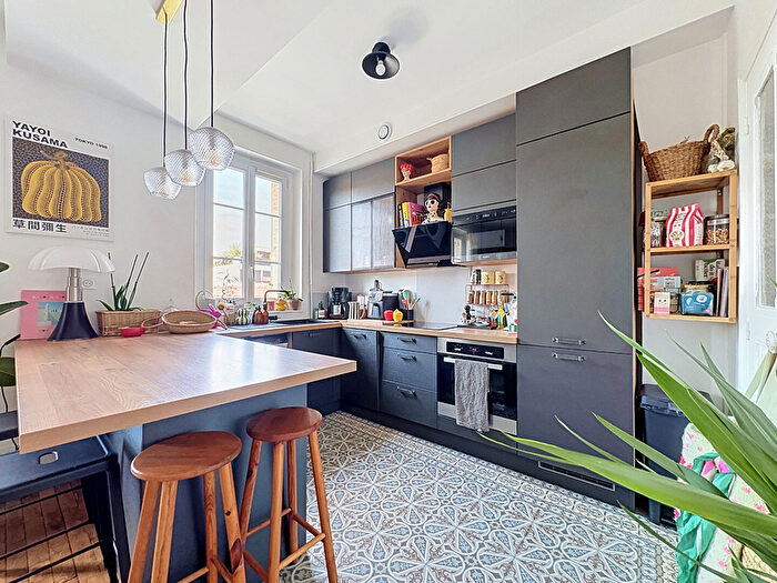 Saint-Maur-des-Fossés, Adamville : Appartement 3 pièces à vendre