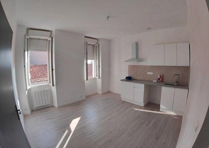 Appartement à louer - Marseille ème arrondissement - 2 pièces - 1 chambre