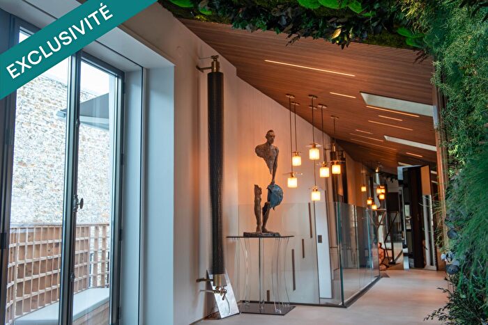 Appartement à vendre - Paris e , Enfants Rouges, Bretagne - 9 pièces - 5 chambres