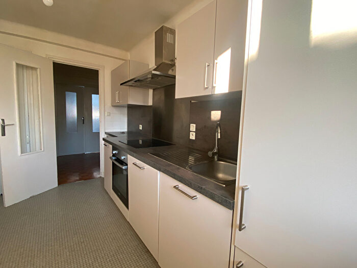 Appartement à louer - Saint-Brieuc, Centre-ville, Saint-Michel, Le Légué, Notre-Dame - 3 pièces - 2 chambres