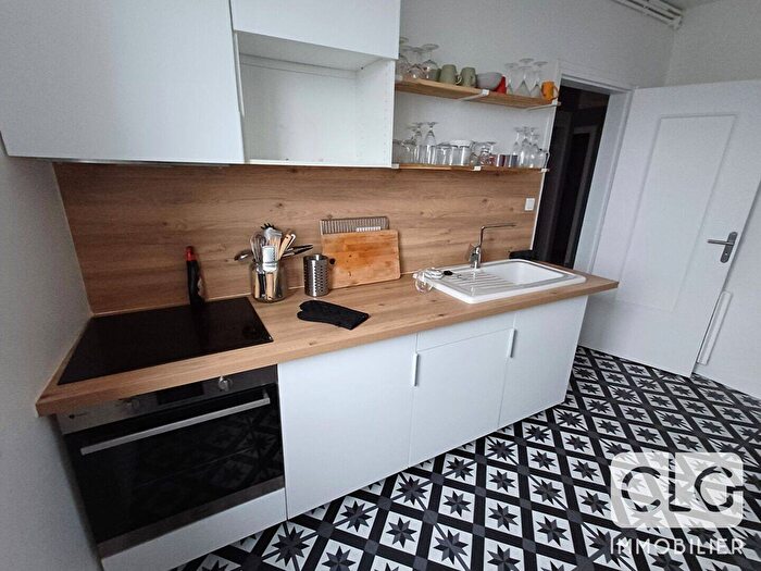 Appartement à louer - Penhars, Quimper - 4 pièces - 3 chambres