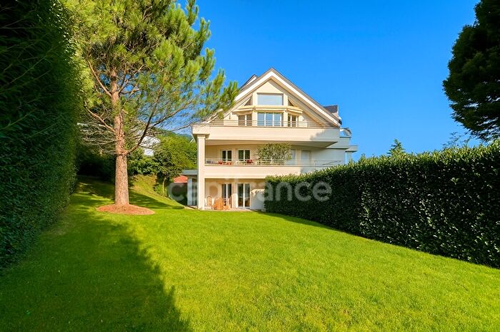 Appartement à vendre - Divonne-les-Bains - 4 pièces - 3 chambres