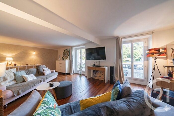 Appartement 4 pièces à vendre - Cannes, Californie Pezou