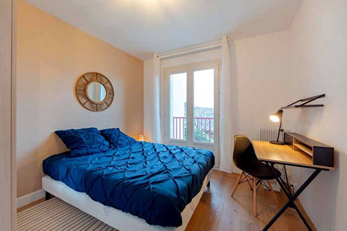 Appartement à louer - Quartiers Sud-Est, Francisco Ferrer - 1 pièce - 1 chambre