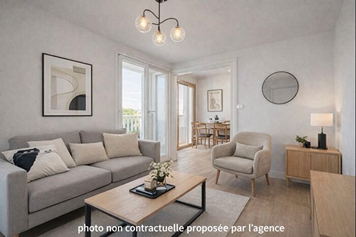 Appartement à vendre - Chenôve, Chenôve - 4 pièces - 2 chambres