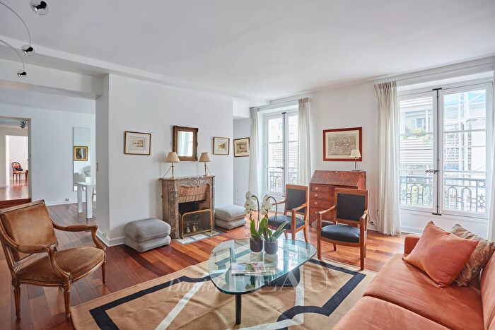 Appartement à louer - Paris e , Saint-Thomas dAquin, Bac, Musée dOrsay - 3 pièces - 1 chambre