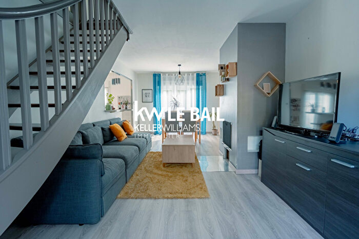 Maison à vendre - Vauréal, Groues, Toupets, Longues Terres - 5 pièces - 4 chambres