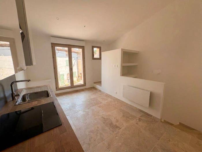 Appartement 2 pièces à Allemagne-en-Provence, à louer