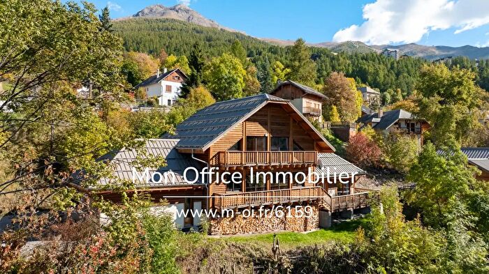 Les Orres : Maison 10 pièces à vendre