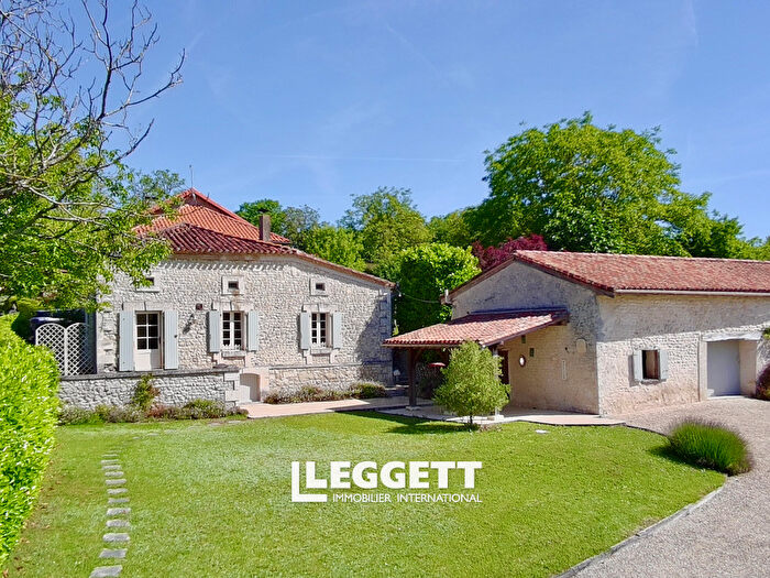 Maison 4 pièces à vendre à Juignac