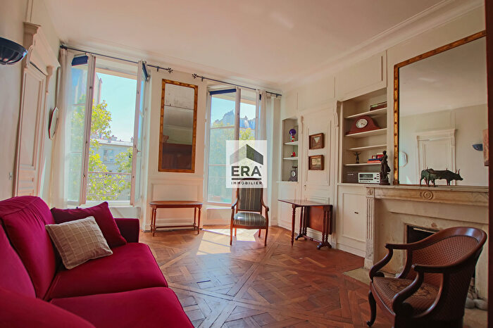 Appartement 4 pièces à vendre à Paris 10ème, Château d'Eau, Lancry