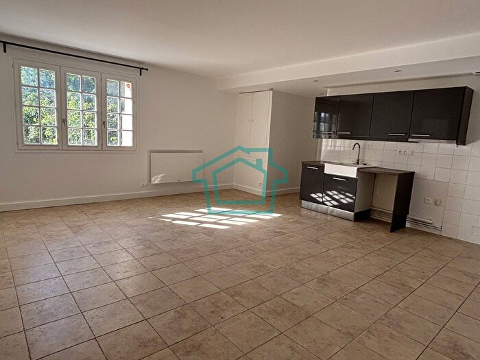 Saint-Martin-des-Champs - Appartement 3 pièces à louer