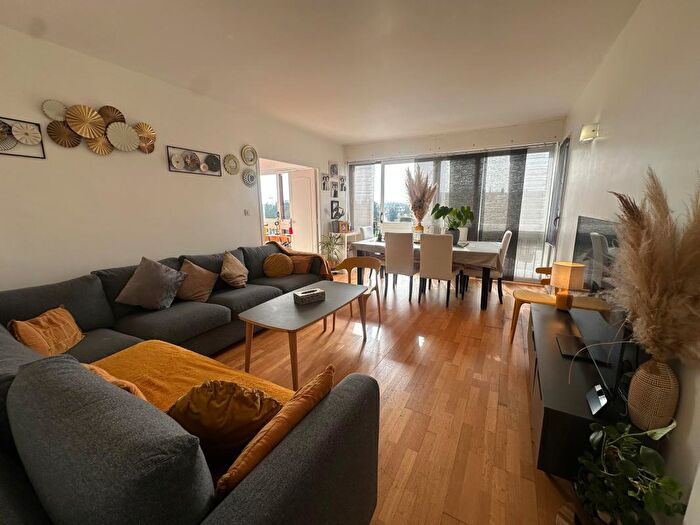 Appartement à vendre - Ris-Orangis, La Aunette - 3 pièces - 2 chambres