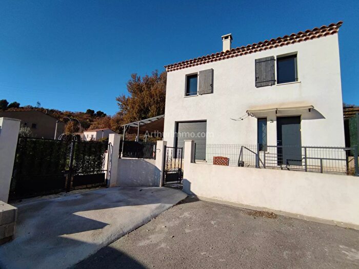 Maison à louer - Sainte-Tulle - 5 pièces - 4 chambres