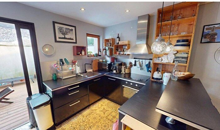 Maison à louer - Saint Augustin, Tauzin, Alphonse Dupeux, Bordeaux - 3 pièces - 2 chambres