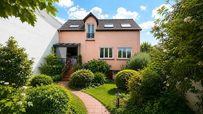 Maison 6 pièces à vendre - Chilly-Mazarin, Pavillons Sud