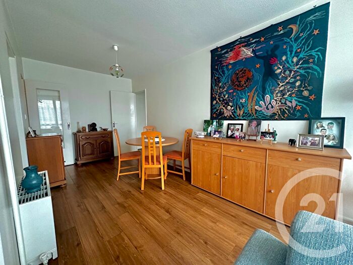 Appartement à vendre - Montargis, Cité, Plateau - 4 pièces - 2 chambres