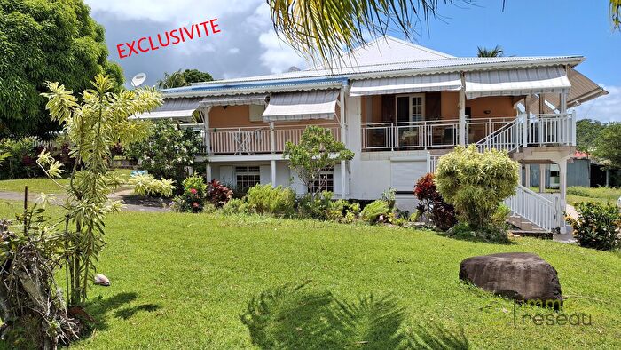 Maison 8 pièces à Goyave, à vendre