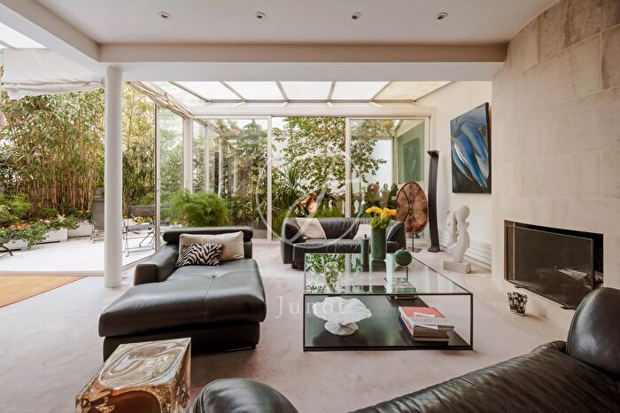 Appartement à vendre - Paris e , Courcelles, Wagram - 5 pièces - 3 chambres