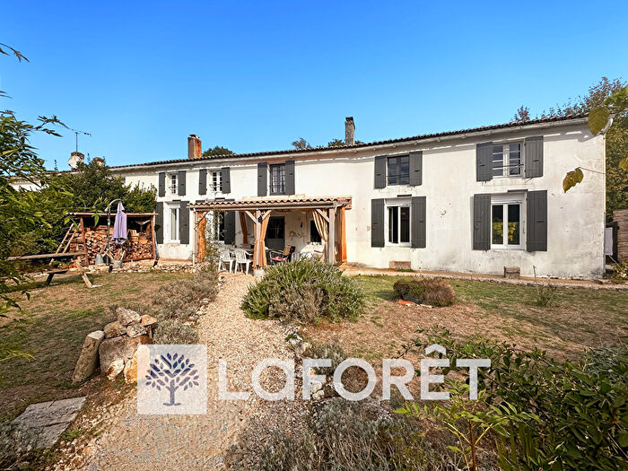 Gémozac - Maison 7 pièces à vendre