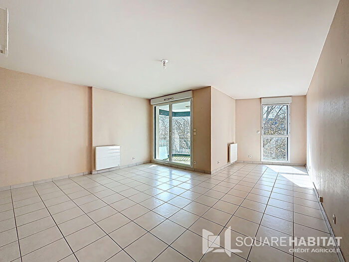 Appartement à vendre - Quartiers Ouest, Bourg lEvesque - 3 pièces - 2 chambres