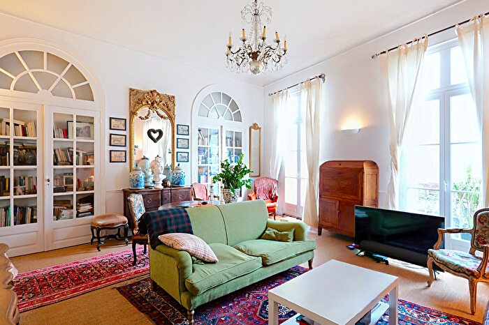 Appartement à vendre - Saumur - 6 pièces - 4 chambres