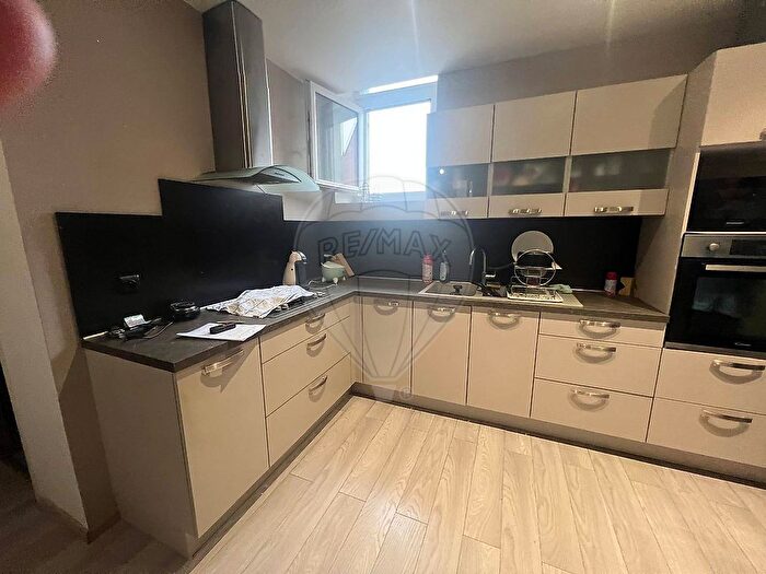 Appartement à vendre - Montereau-Fault-Yonne, Ville basse - 4 pièces - 2 chambres