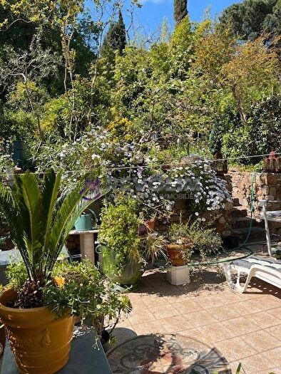 Maison à vendre - Grimaud - 6 pièces - 5 chambres