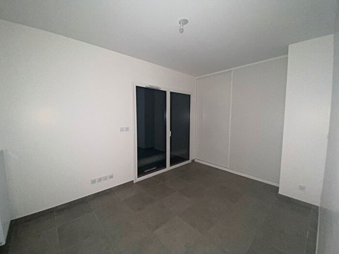 Appartement à louer - Saint-Fons, LArsenal - 2 pièces - 1 chambre