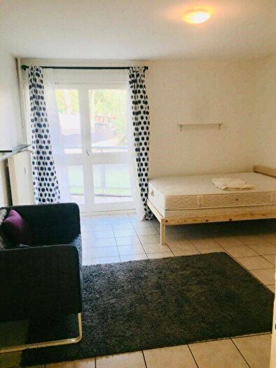 Appartement à louer - Colline des Pères-Tardy, Saint-Étienne - 1 pièce