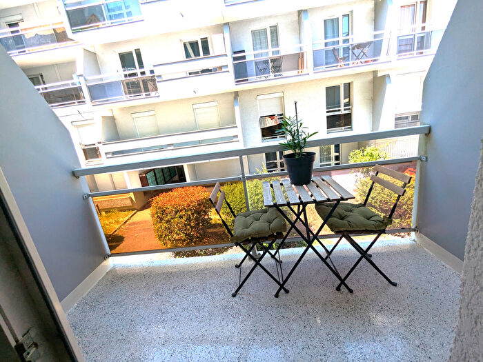 Talence, Saint-Genès, La Médoquine, Haut-Brion : Appartement 1 pièce à vendre