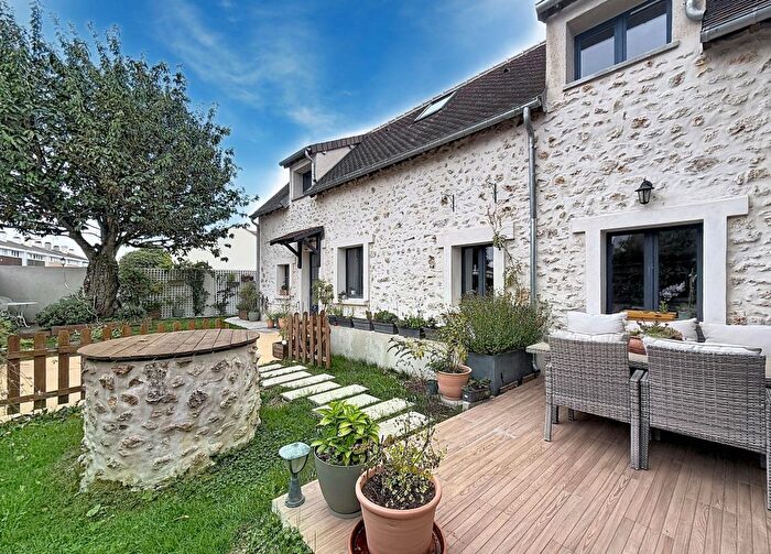 Maison 3 pièces à vendre - Montigny-le-Bretonneux, Le Village