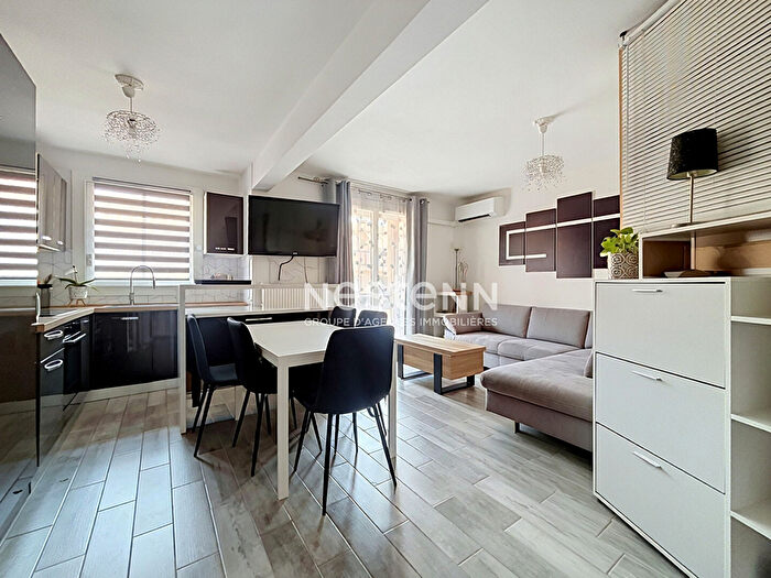 Vallauris, Golfe Juan, Vieux Port : Appartement 2 pièces à vendre