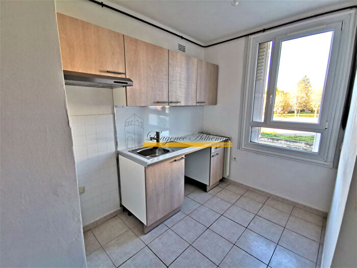 Appartement 3 pièces à Montélimar, Les Champs, Les Blaches, Beaulieu, à louer