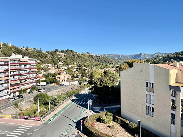 Appartement à louer - Cagnes-sur-Mer, Centre-ville - 2 pièces - 1 chambre