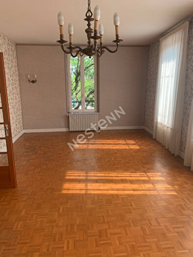 Appartement à louer - Louhans - 5 pièces - 3 chambres