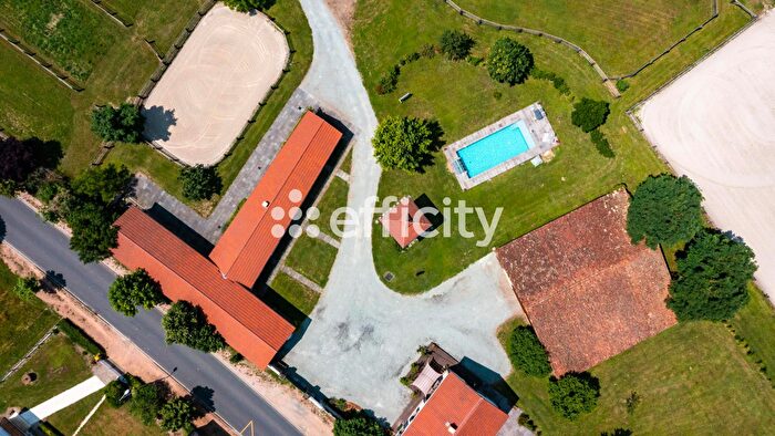 Maison à vendre - Maringues - 8 pièces - 4 chambres