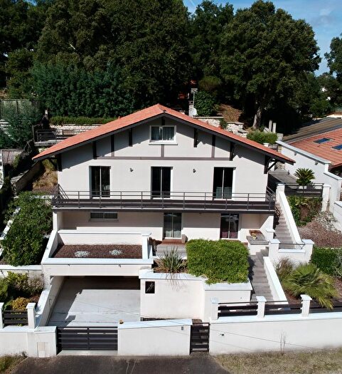 Maison à vendre - Capbreton, Les Dunes, Les Vignes, Péry - 7 pièces - 4 chambres