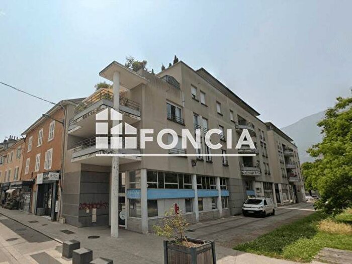 Appartement à louer - Bourg, Le Pont-de-Claix - 1 chambre