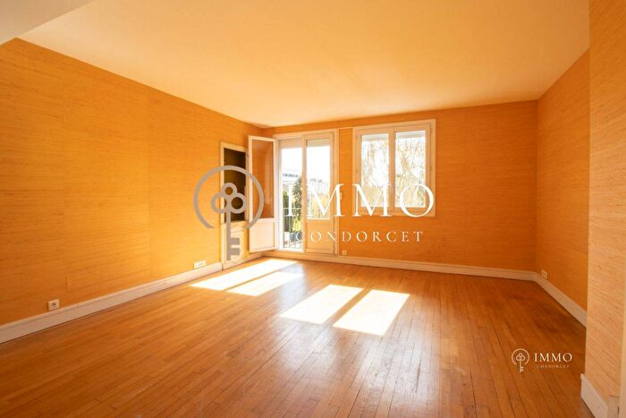 Appartement 4 pièces à Les Bas Coquarts, Bourg-la-Reine, à louer