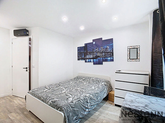 Appartement à louer - Pourrières - 1 pièce